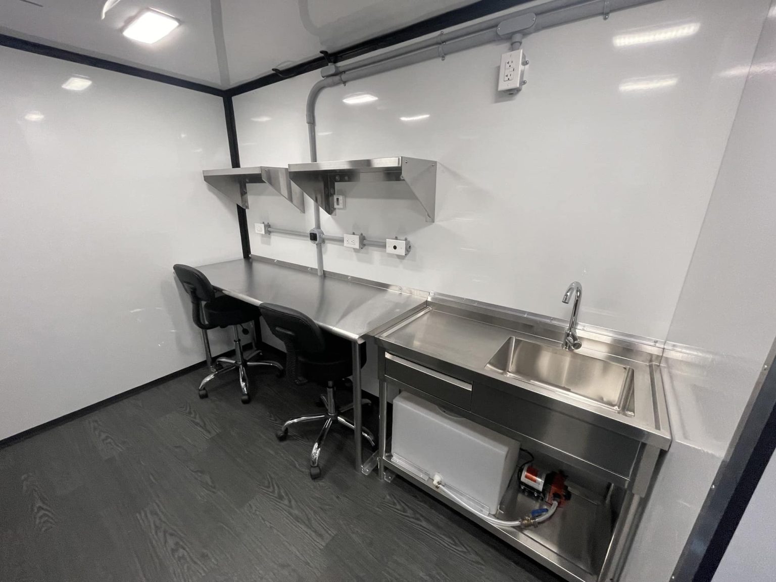 Magnum Mobile's Professional Series Mobile Specialty Vehicles | Magnum ...